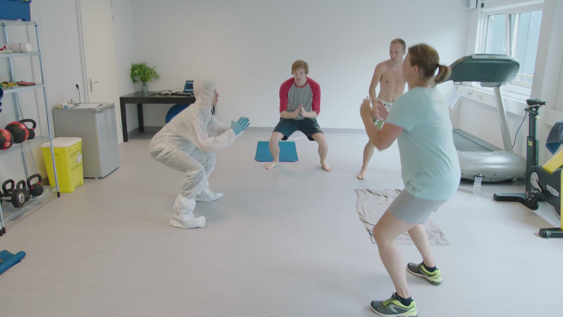 Hoe hebben 30 proefpersonen 4 weken in quarantaine doorstaan? Kijk mee ...