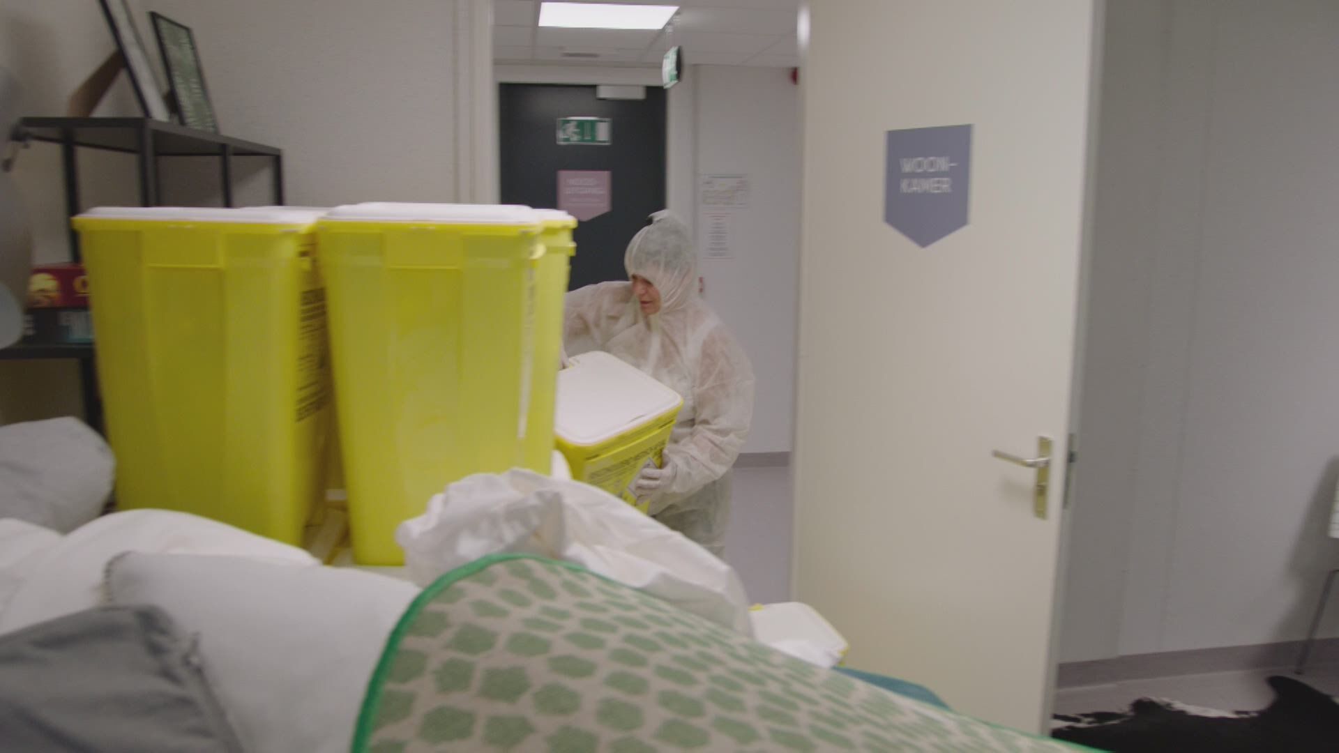 Hoe hebben 30 proefpersonen 4 weken in quarantaine doorstaan? Kijk mee ...