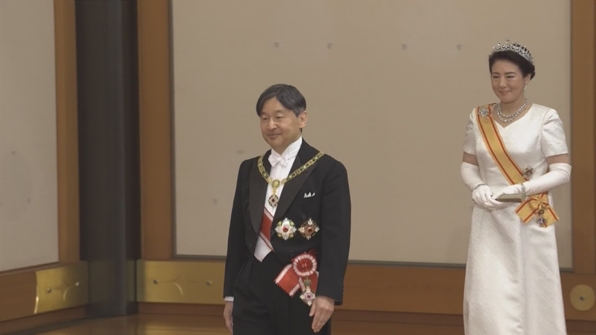 Naruhito is de nieuwe keizer van Japan, in zijn eerste toespraak trekt ...