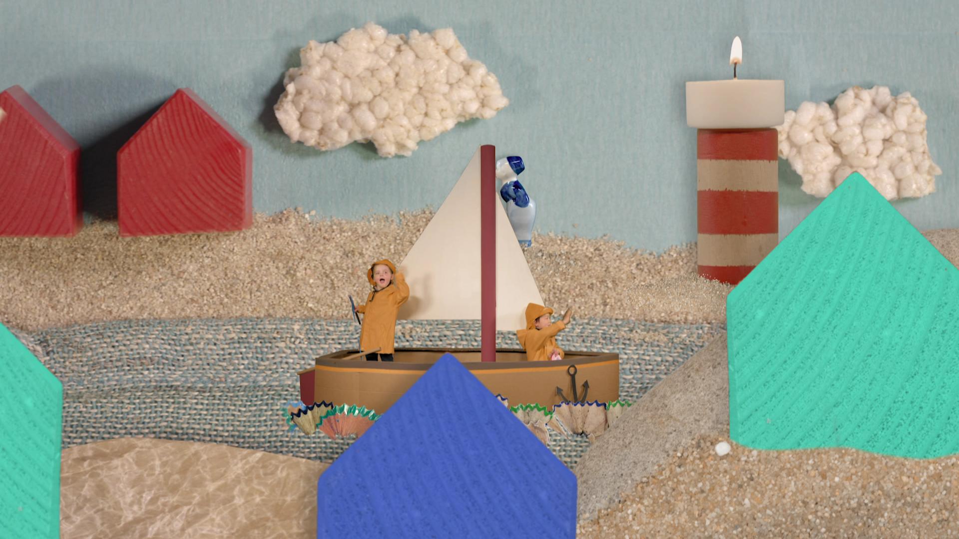 Nieuwe "Tik Tak" van start: VRT NWS ging oud-figuranten Liva en Sara ...