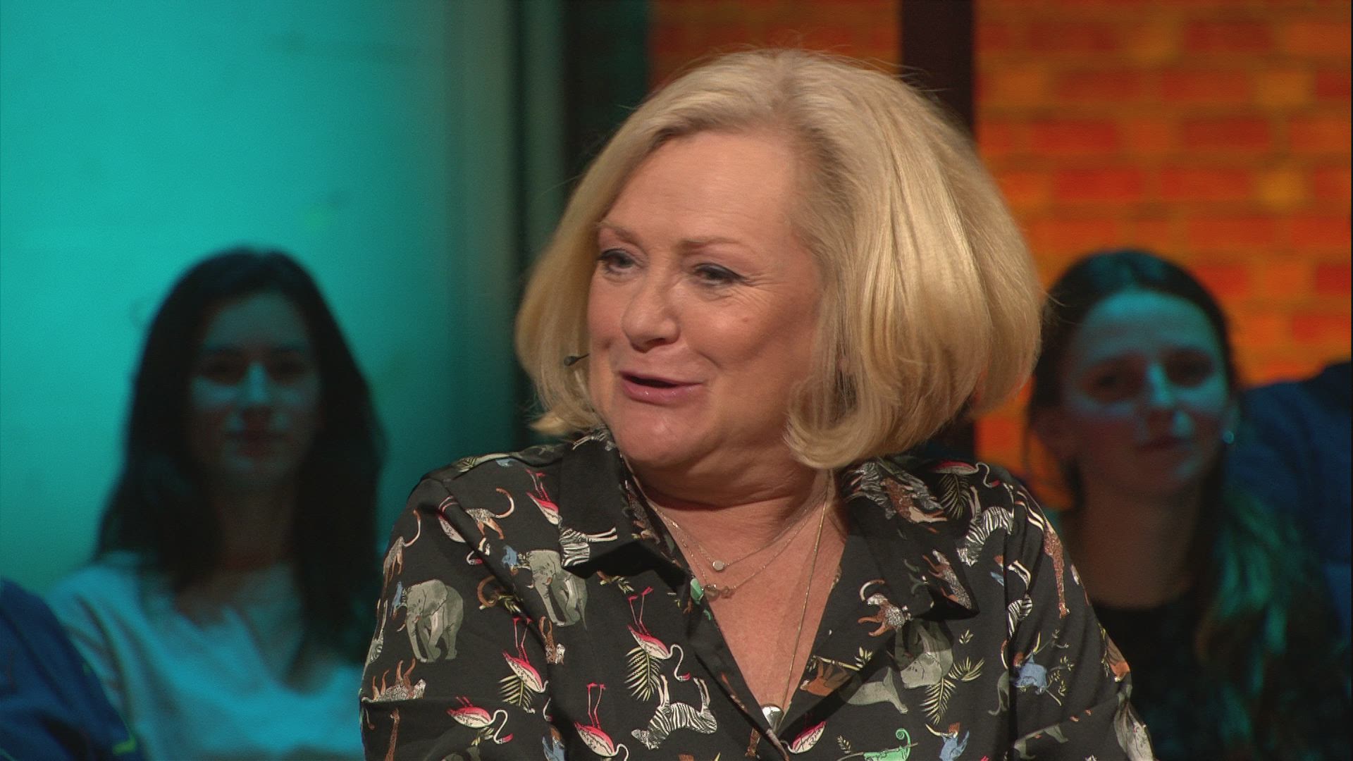 Leen Demaré (58) over zoektocht naar nieuwe job na plots ontslag: "Het ...