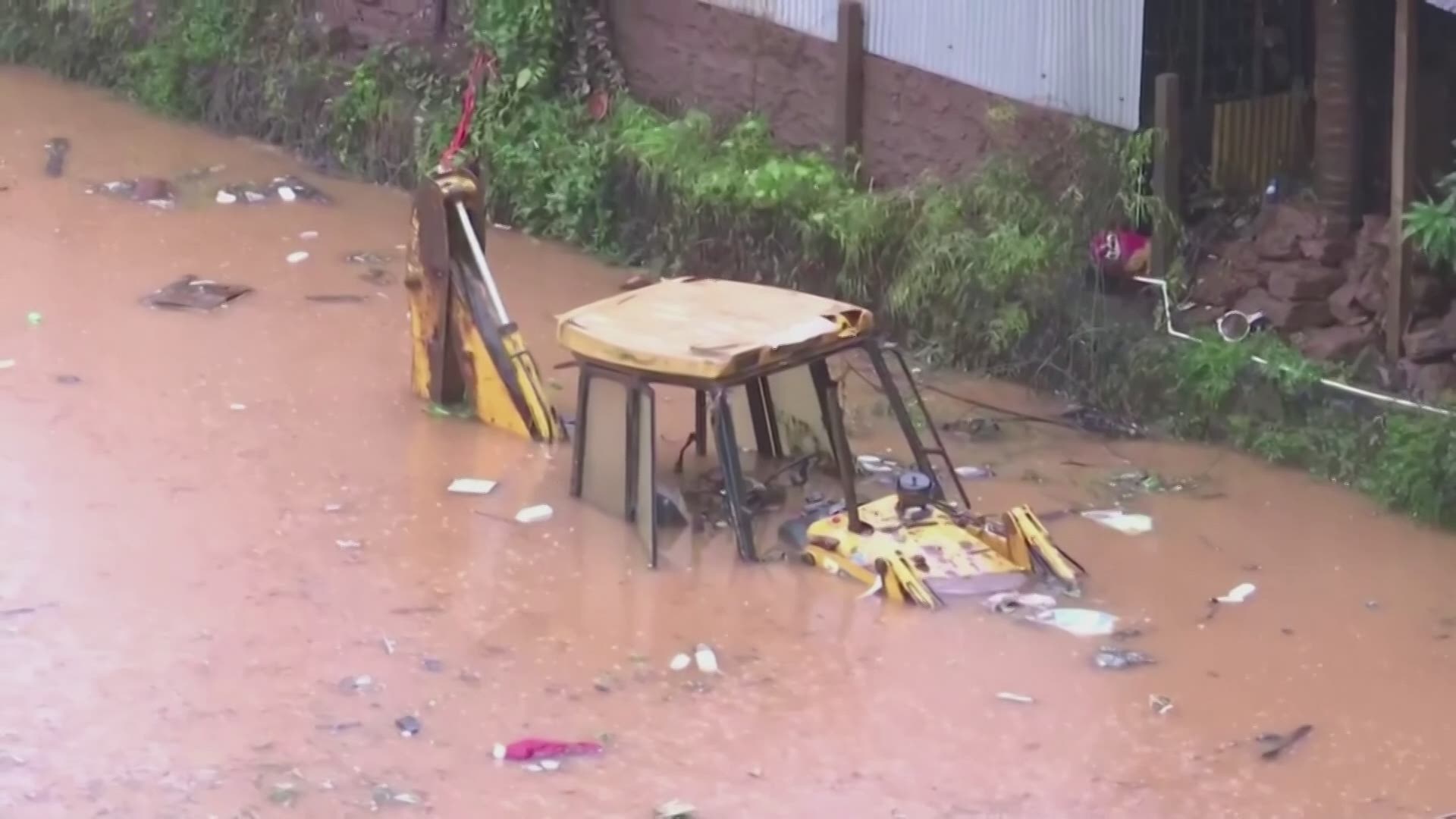 Zware moessonregens zetten Indiase deelstaat Maharashtra onder water ...