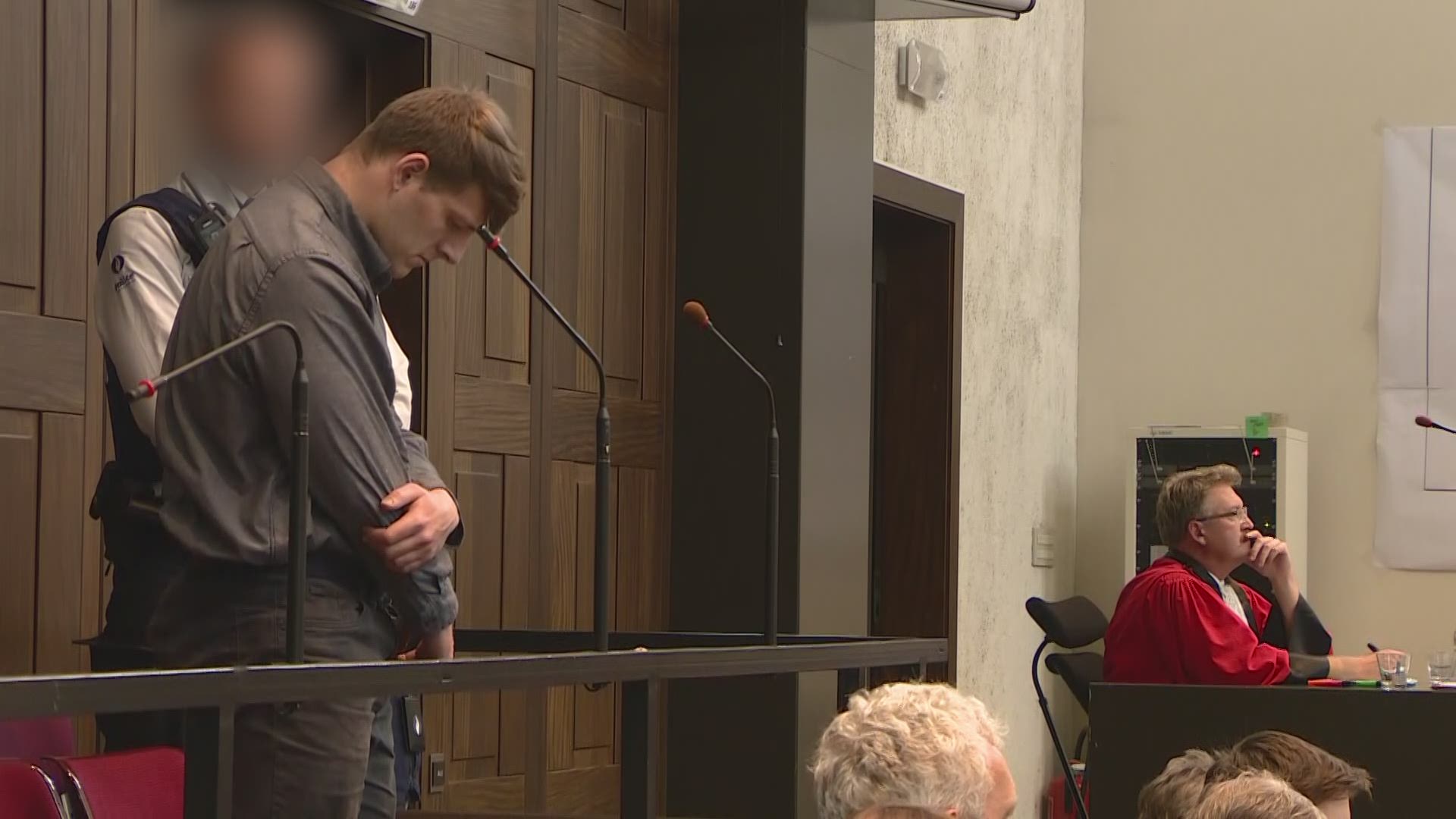 Viervoudig moordenaar Alexander Dean veroordeeld tot levenslang en 10 ...