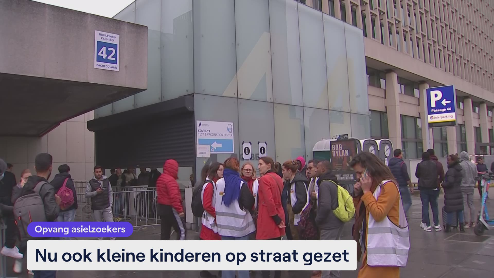 125 asielzoekers, onder wie gezinnen, krijgen geen opvang ...