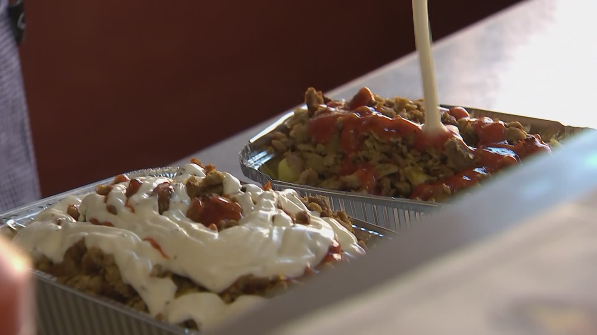 20 jaar geleden bestelde een kapper uit Rotterdam eerste "kapsalon", de ...