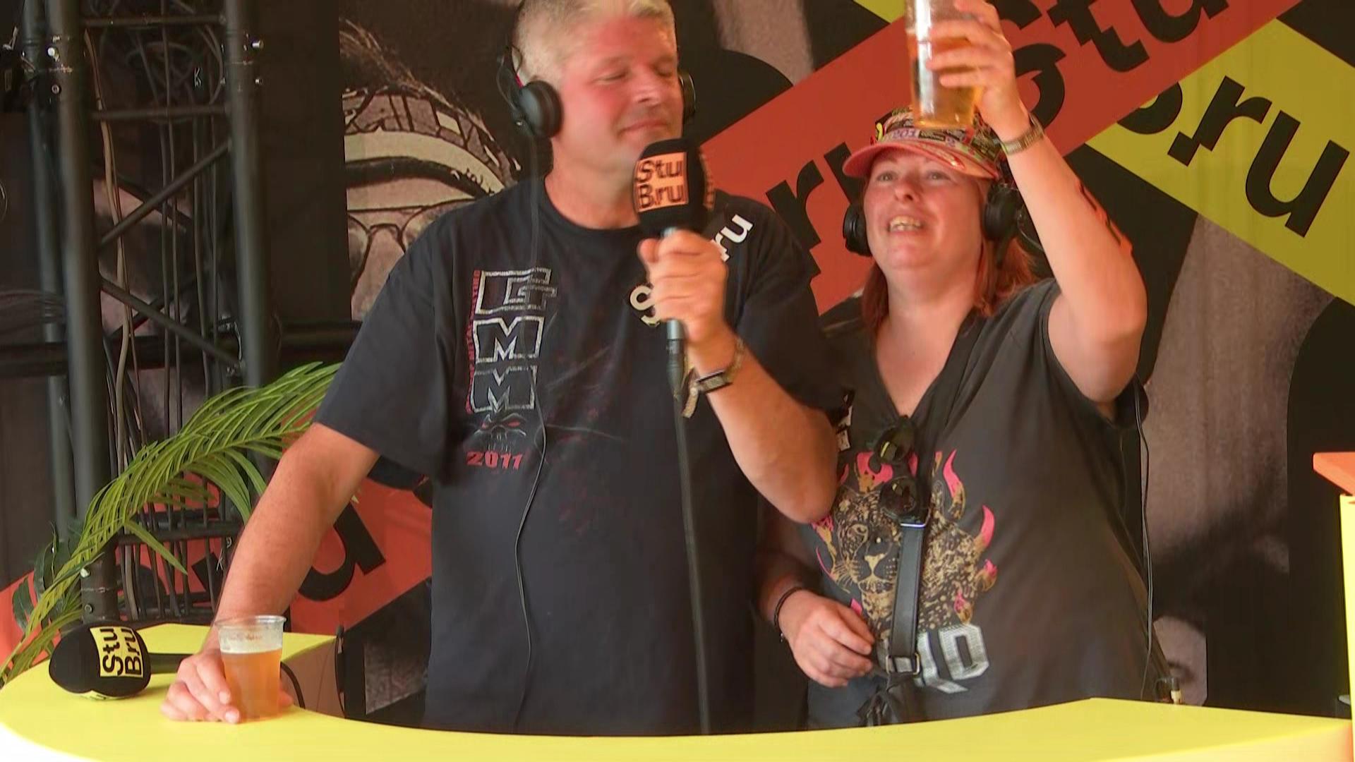 Sofie strooide de as van haar neef David uit op de wei van Graspop: "Nu ...