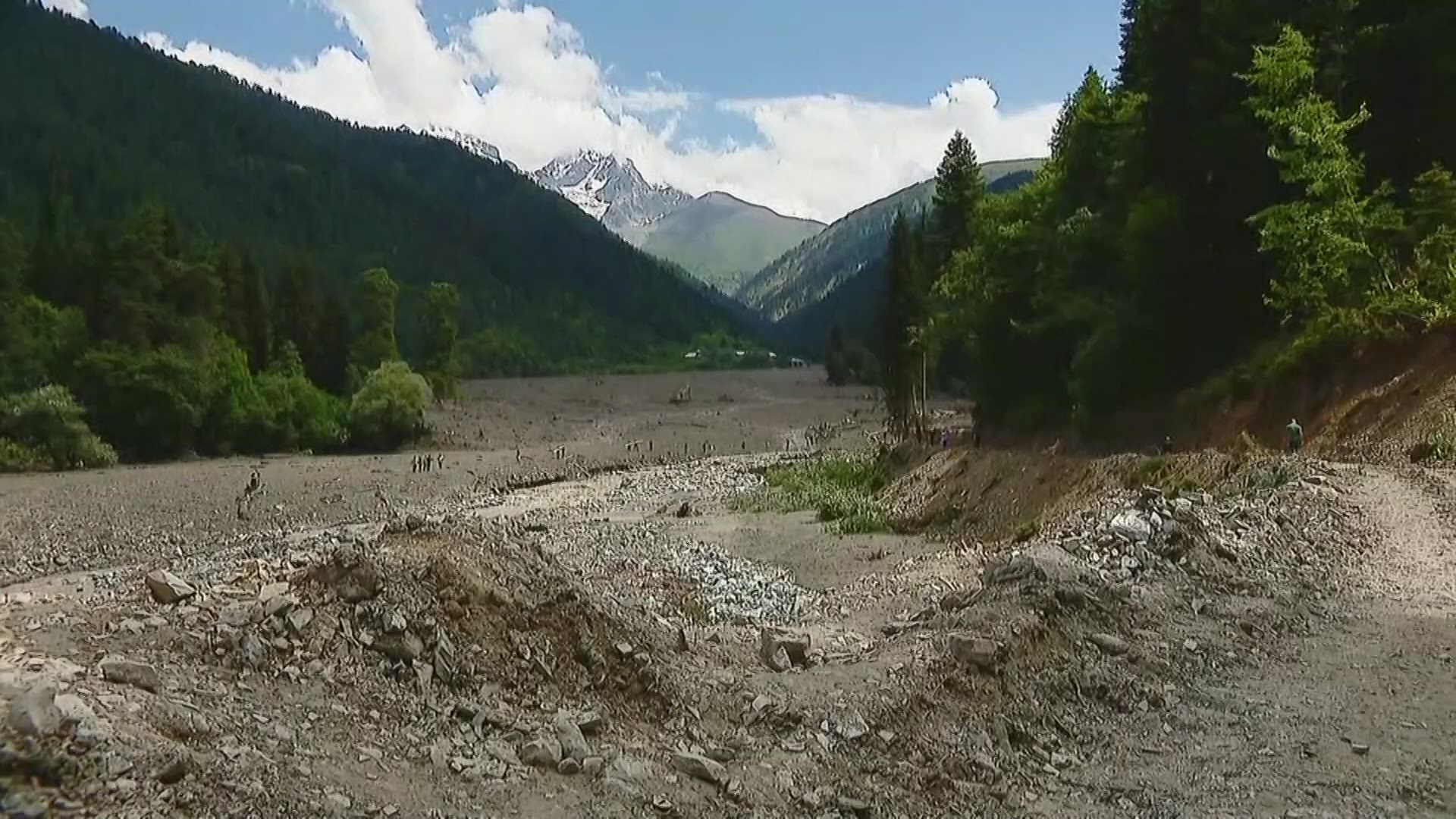 Al zeker 17 mensen om het leven gekomen na aardverschuiving in Georgië ...