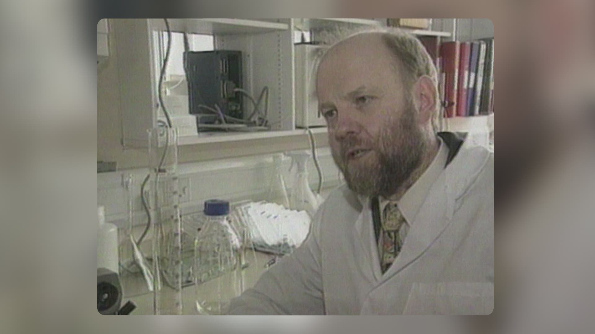 Sir Ian Wilmut, de wetenschapper achter het gekloonde schaap Dolly, is ...