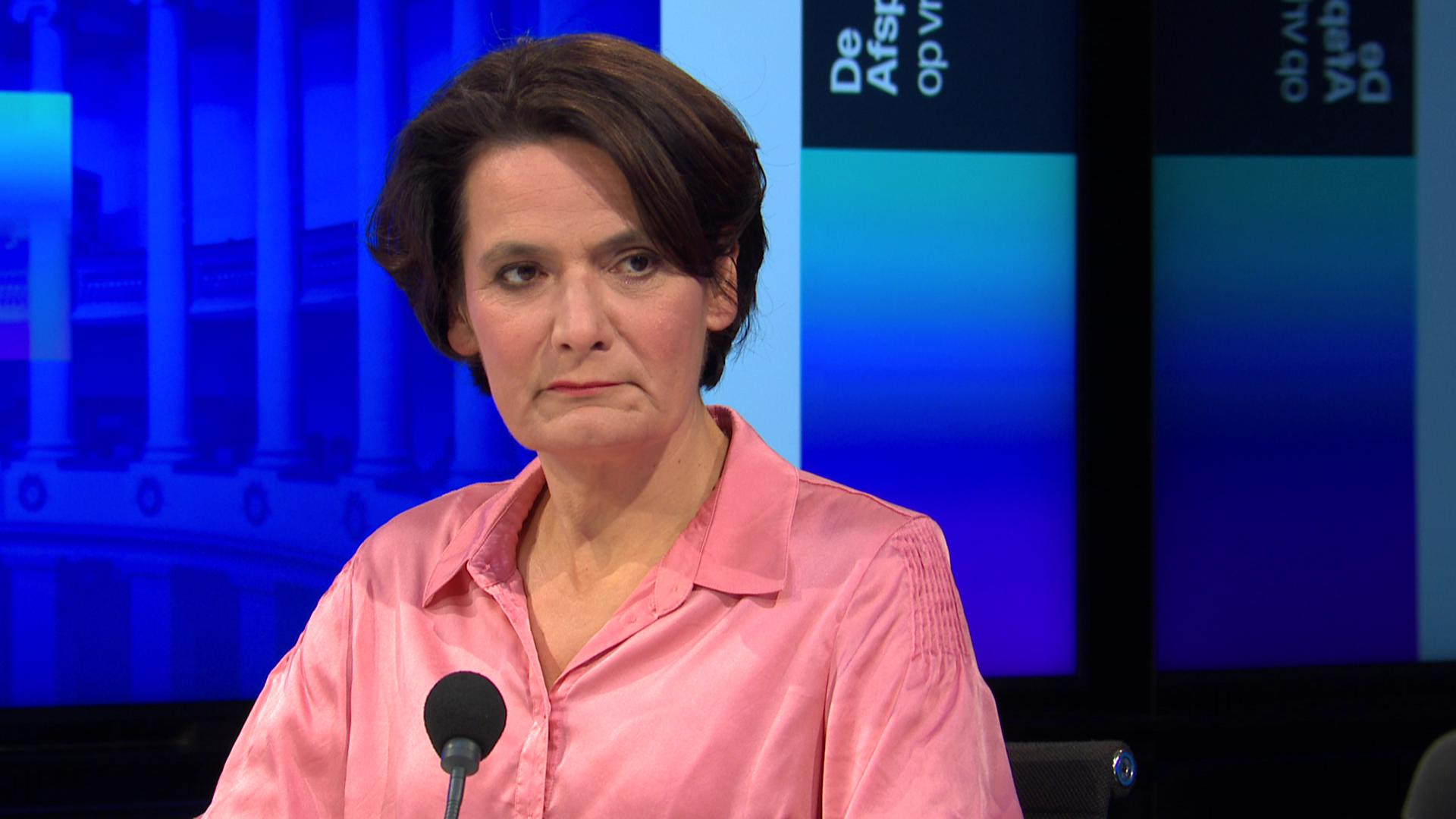 “Is elke uitgave die we doen wel even essentieel?” Isabel Albers over ...