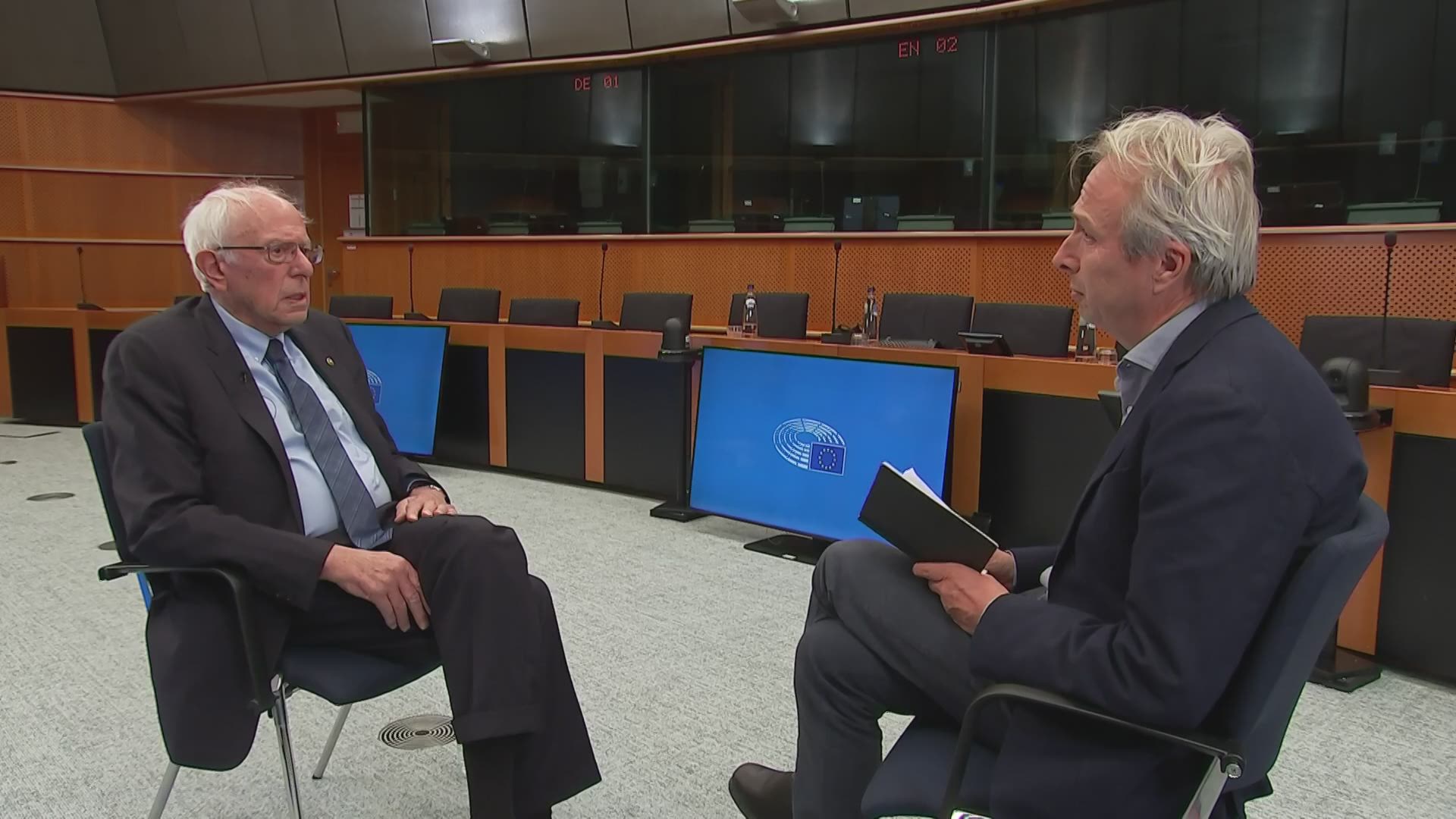 De vijf boeken van de week: Filip Rogiers als zij-instromer op school ...