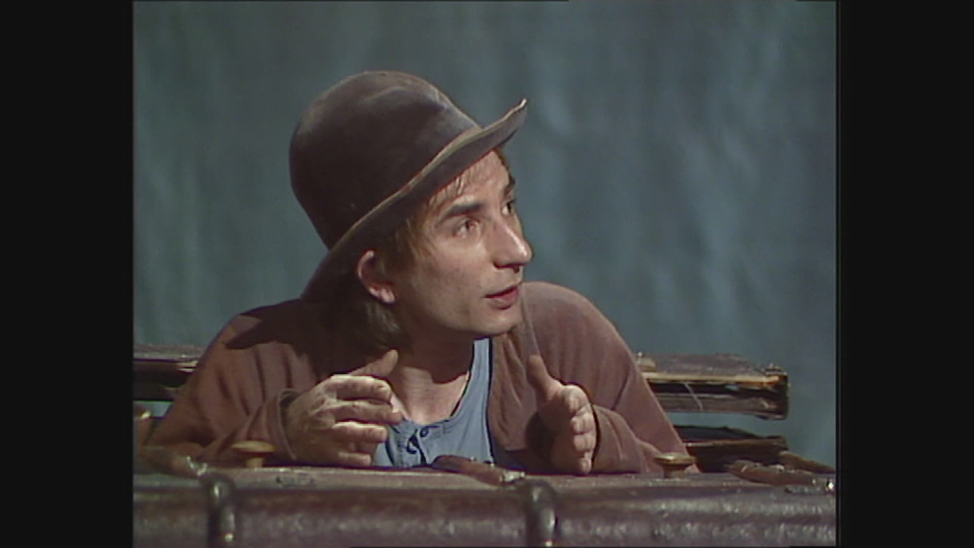 Jozef van den Berg (74) overleden: van acteur en poppenspeler tot ...