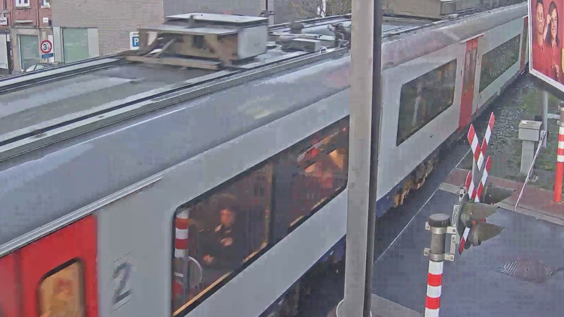 Meer dan 12 uur aan treinvertragingen per dag door spoorlopers en ...