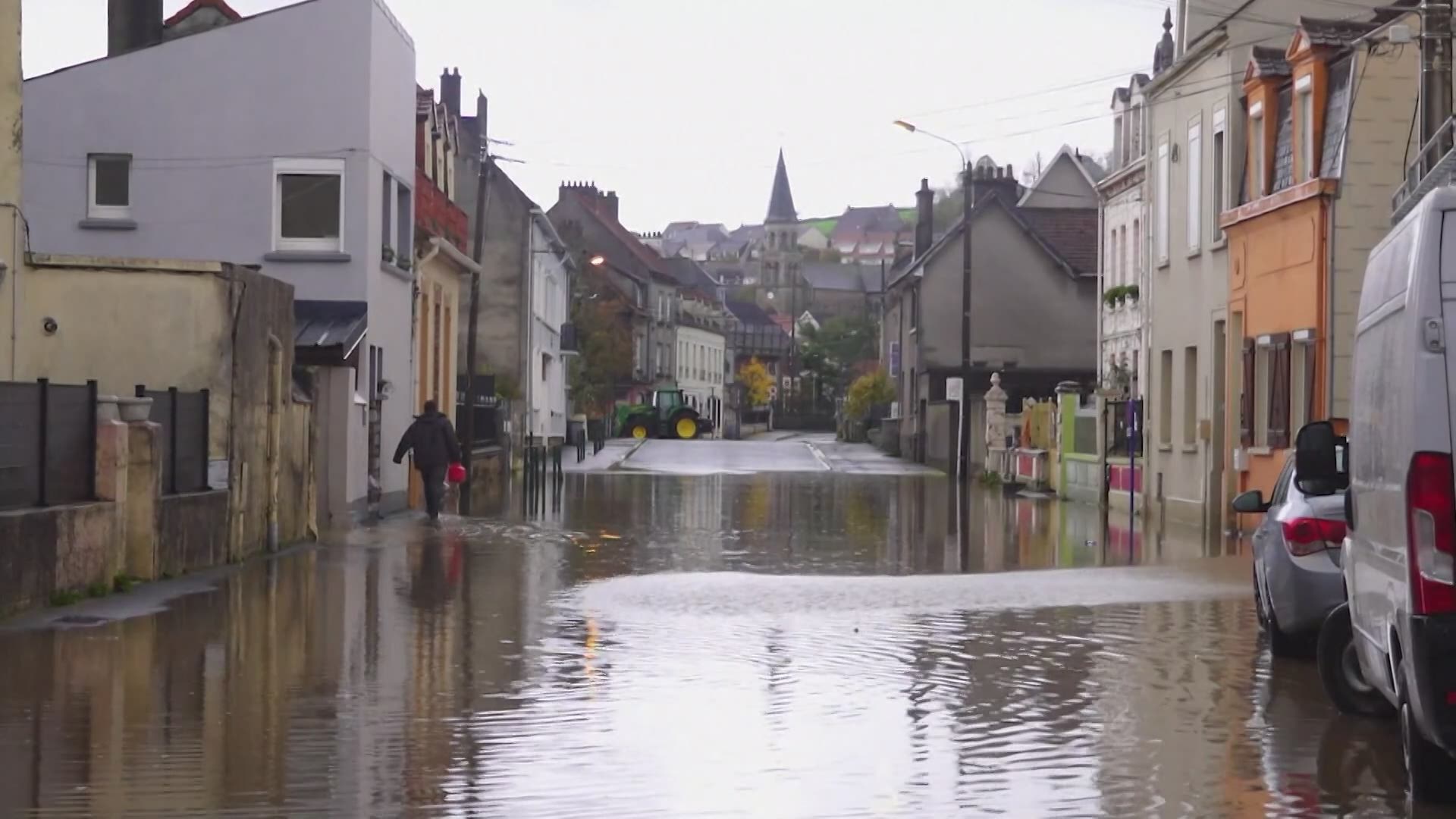 Opnieuw code rood in Frankrijk: "historische wateroverlast" in Pas-de ...