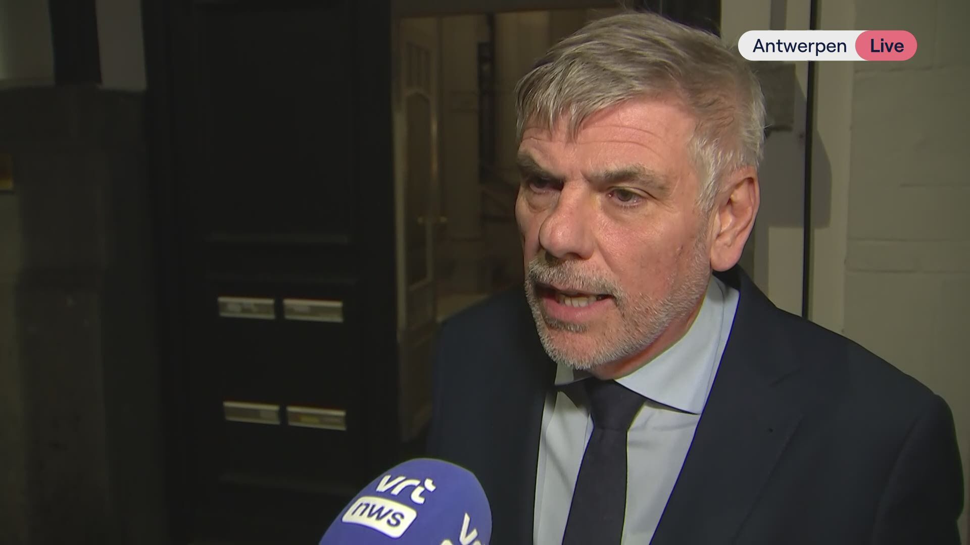 Vlaams Belang-kopstuk Filip Dewinter over Chinese contacten: "Ik ben ...