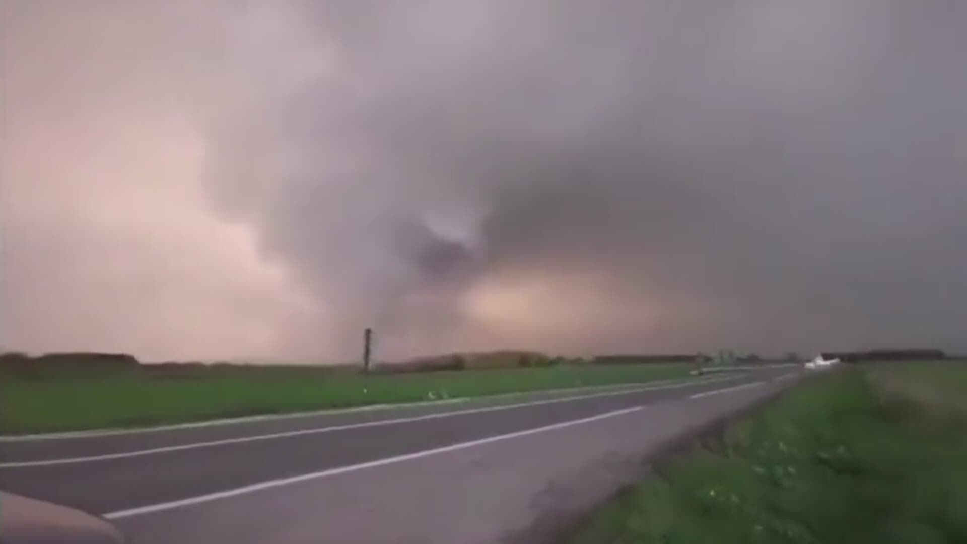 Hoe uitzonderlijk is een windhoos of tornado in ons land? En valt dat ...