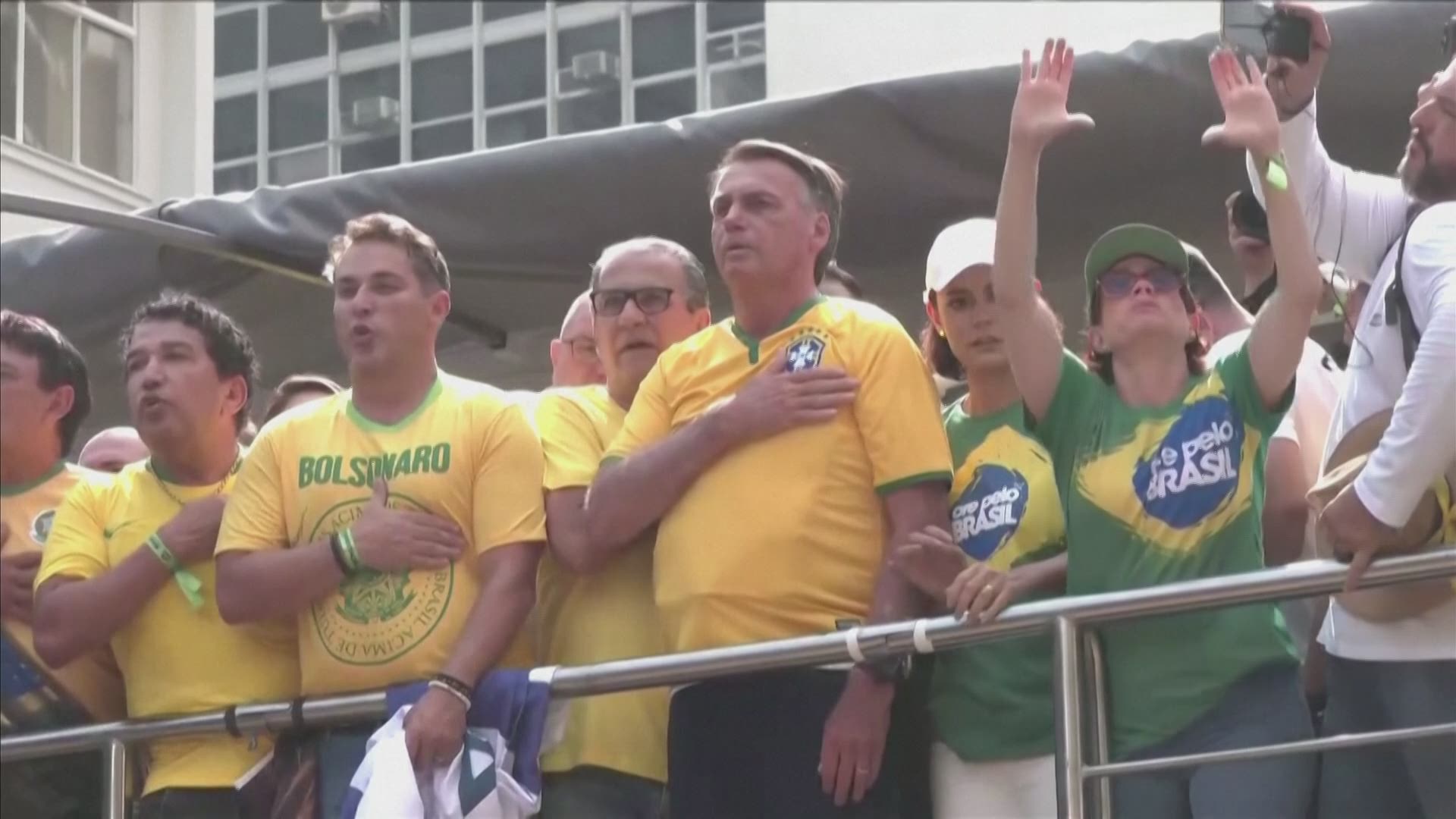 Tienduizenden aanhangers van oud-president Bolsonaro komen op straat in Brazilië | VRT NWS: nieuws