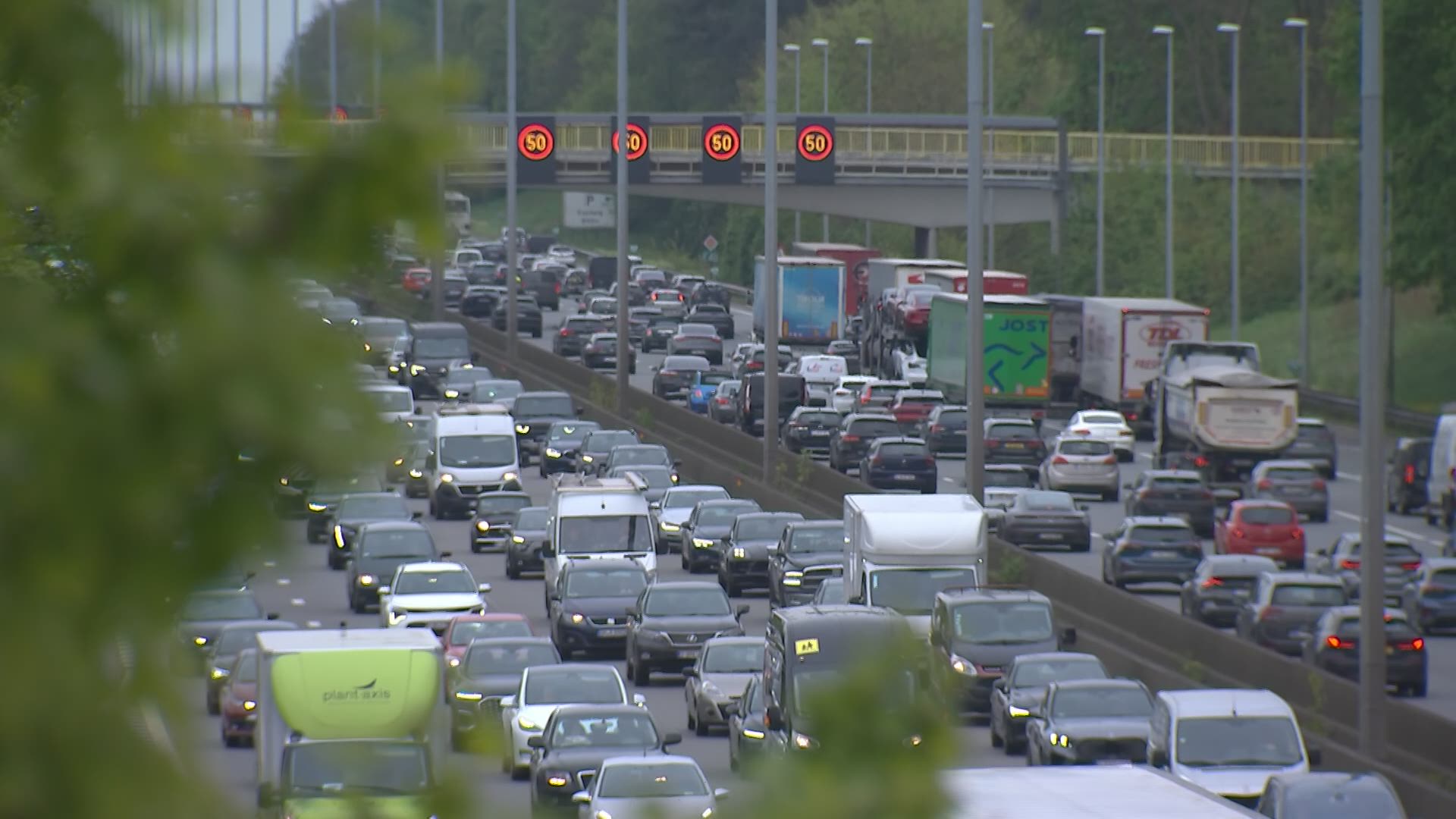 E313 in Geel weer vrij, nadat die in de richting van Antwerpen door ...
