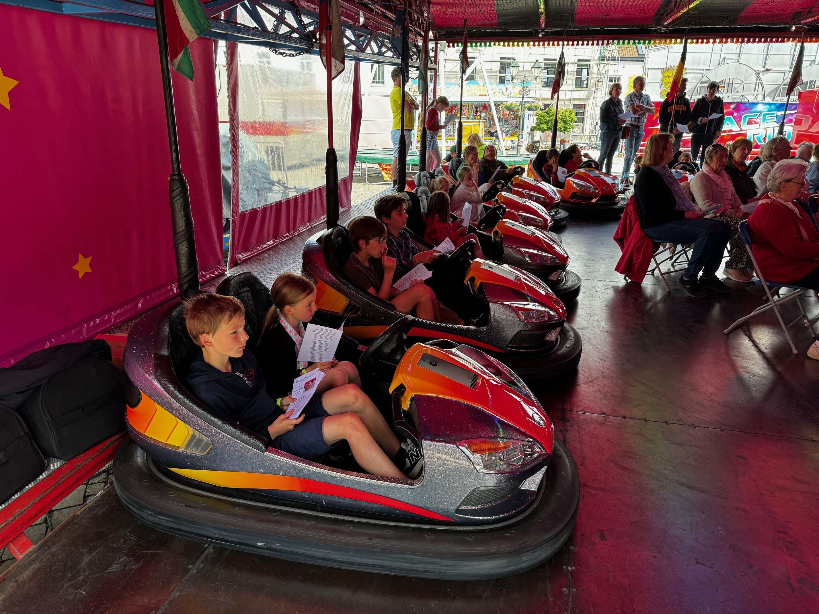 Misviering tussen de botsauto's in Tervuren: "Jetons voor de ...