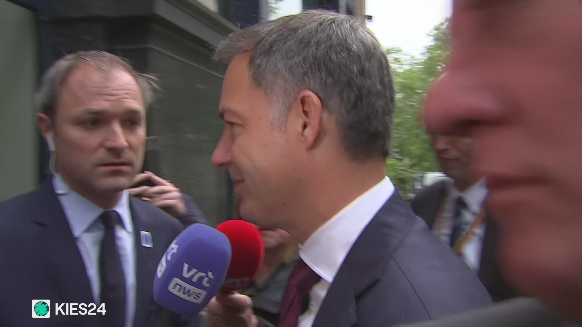 Volledige partijbestuur van Open VLD neemt ontslag, nieuwe voorzitter ...