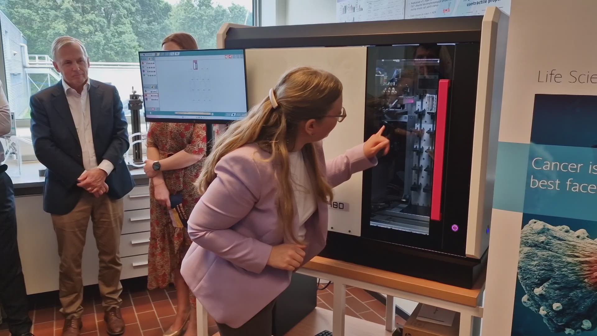 Digitalisering van weefselstalen en AI helpen Limburgse ziekenhuizen kanker sneller en ...