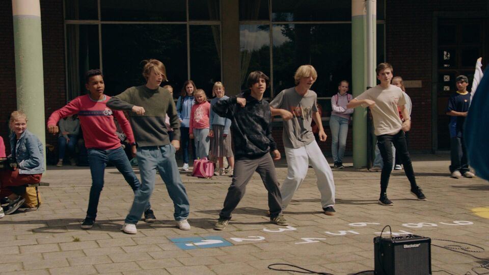 Meisjes - 1 (4) | VRT MAX