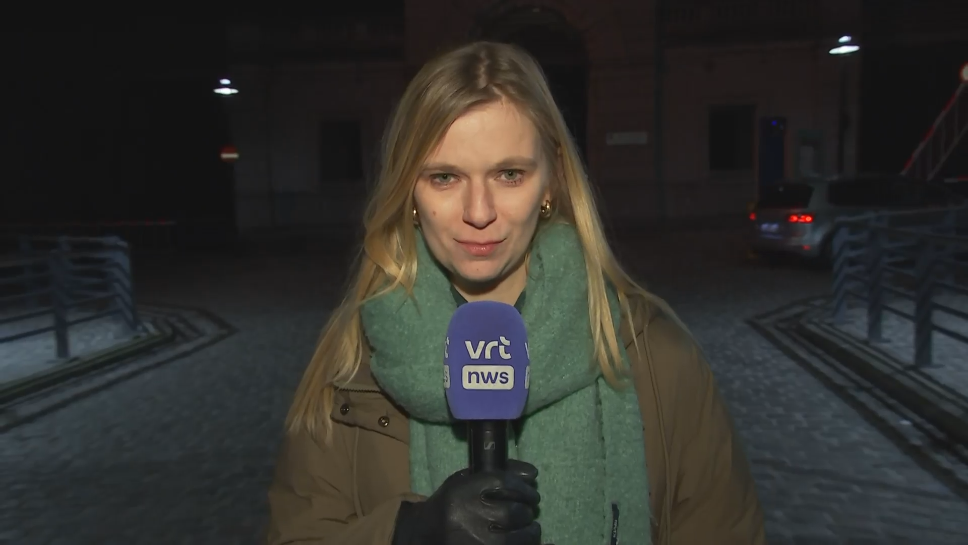 Helen Goedgebeur in Hoboken: "Brandweer is nog altijd massaal aanwezig ...