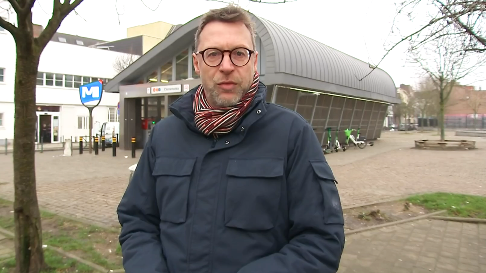 Helen Goedgebeur in Hoboken: "Brandweer is nog altijd massaal aanwezig ...