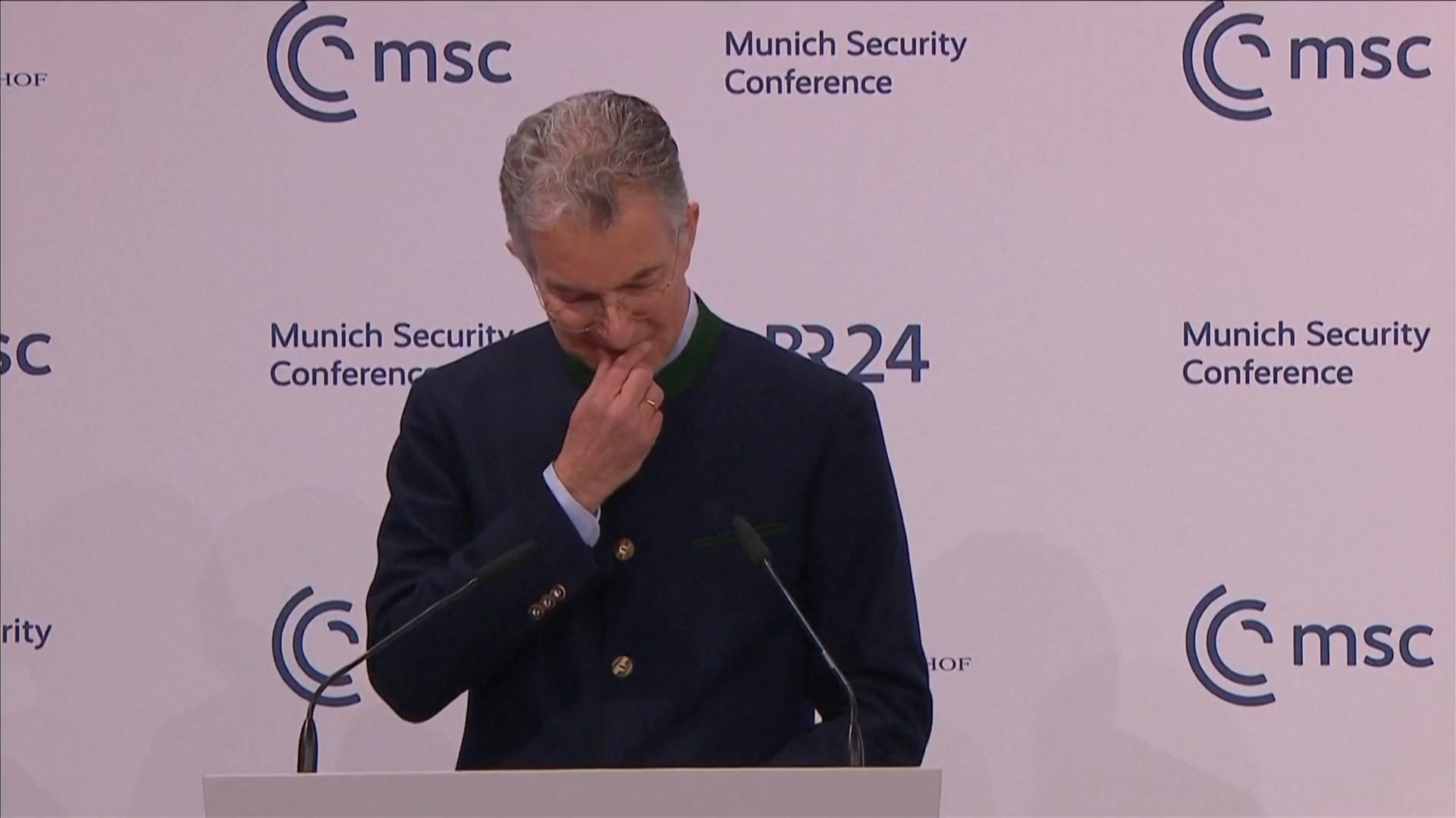 Ophef op sociale media na toespraak Elon Musk: suggestieve groet met ...