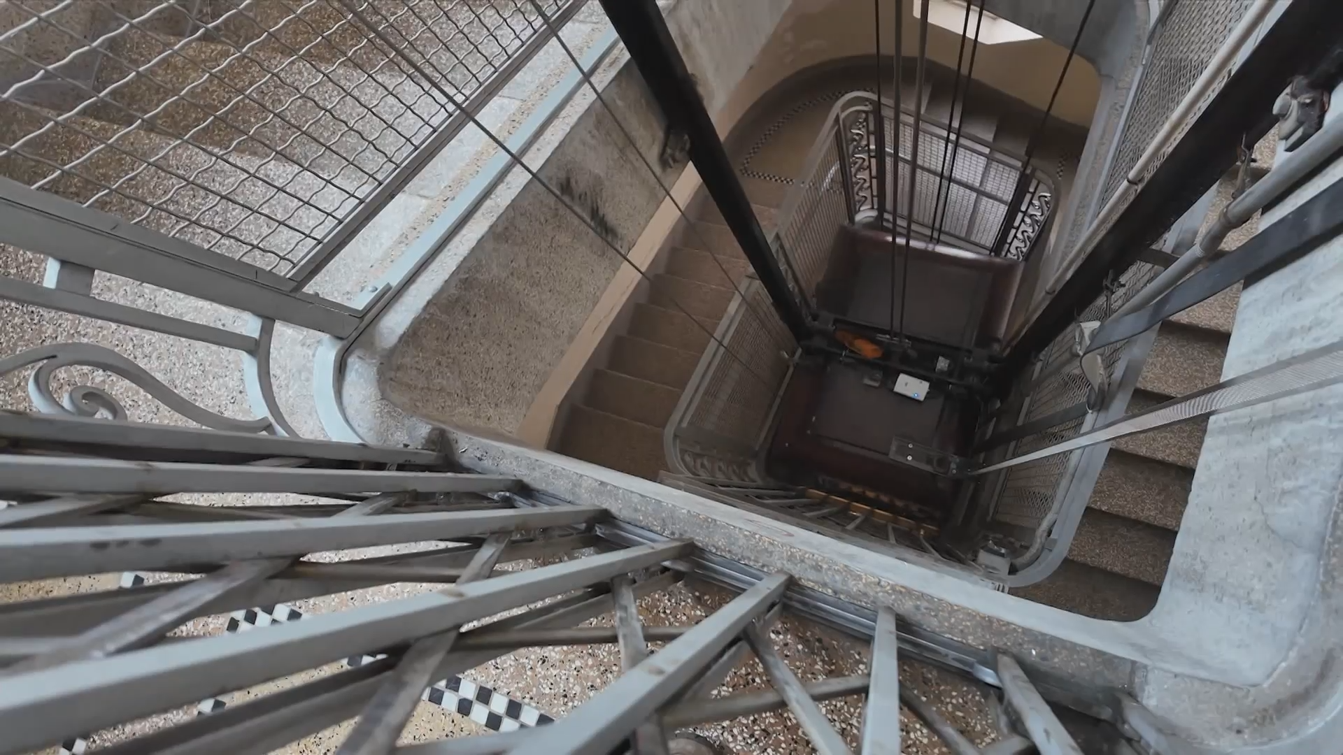 Van "Seven horses" tot jurylid op televisie: dit was de carrière van Fred Bekky | VRT NWS: nieuws