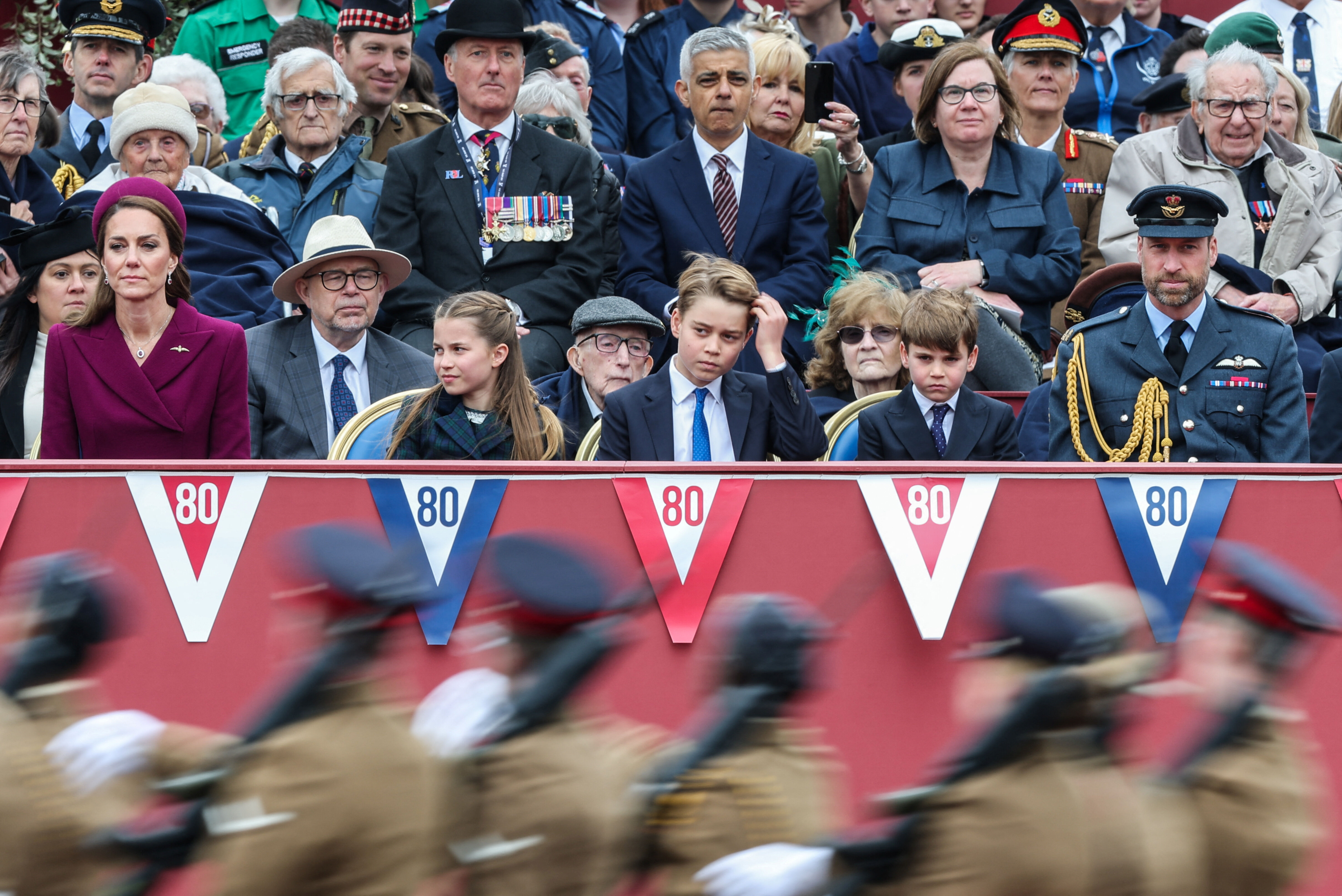 "De tranen betekenen hoeveel mensen ze vermoord hebben": Tv-ploeg krijgt toegang tot beruchte ...