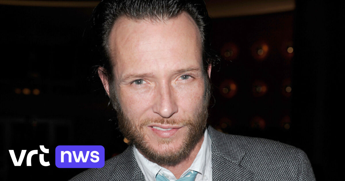 Zanger Scott Weiland plots overleden in tourbus | VRT NWS: nieuws