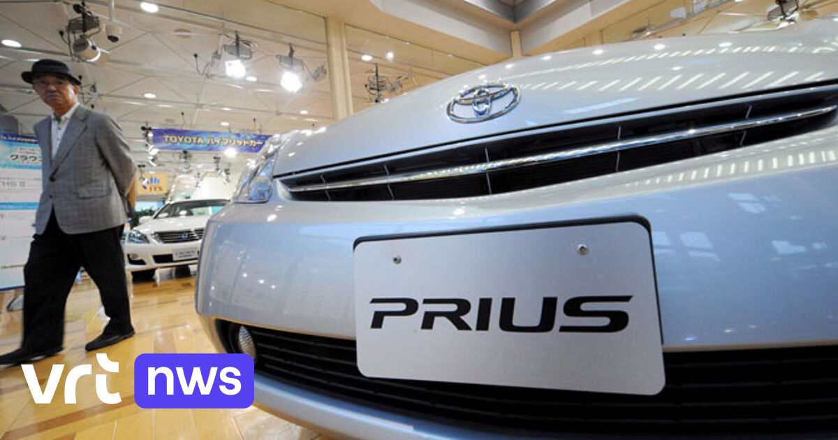 Toyota roept 1,43 miljoen auto's terug | VRT NWS Nieuws