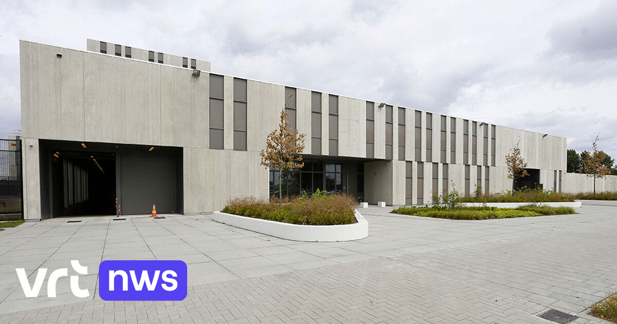 Eerste geïnterneerden opgenomen in Psychiatrisch Centrum Antwerpen | VRT NWS: nieuws