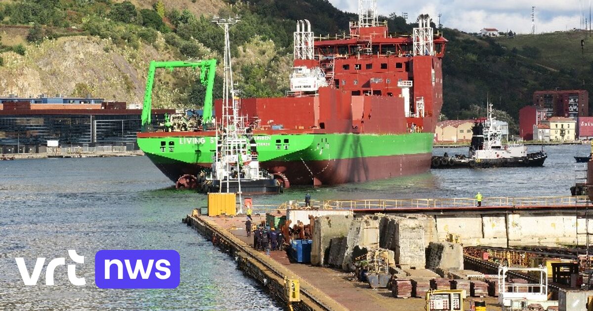 Bemanning baggerschepen DEME al 10 tot 12 weken vast op schip in ...