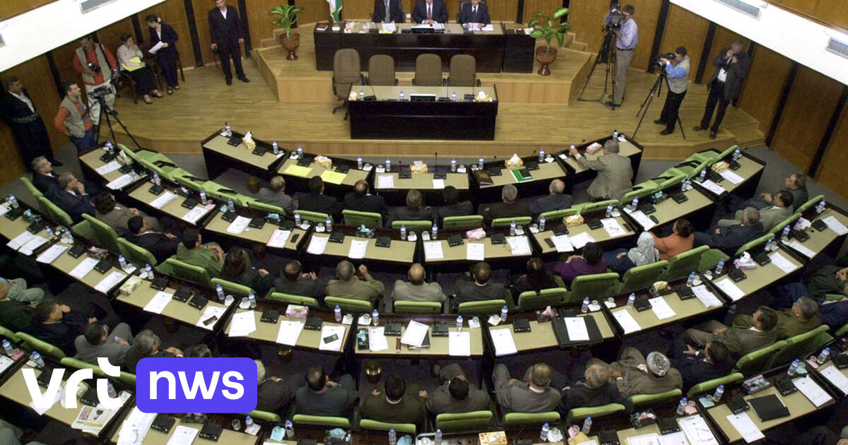Iraaks-Koerdische parlement stelt verkiezingen met acht maanden uit ...