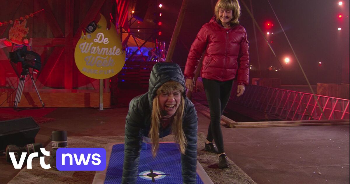 Eva De Roo krijgt fitnessles: "Wie heeft die vrouw hier binnen gelaten ...