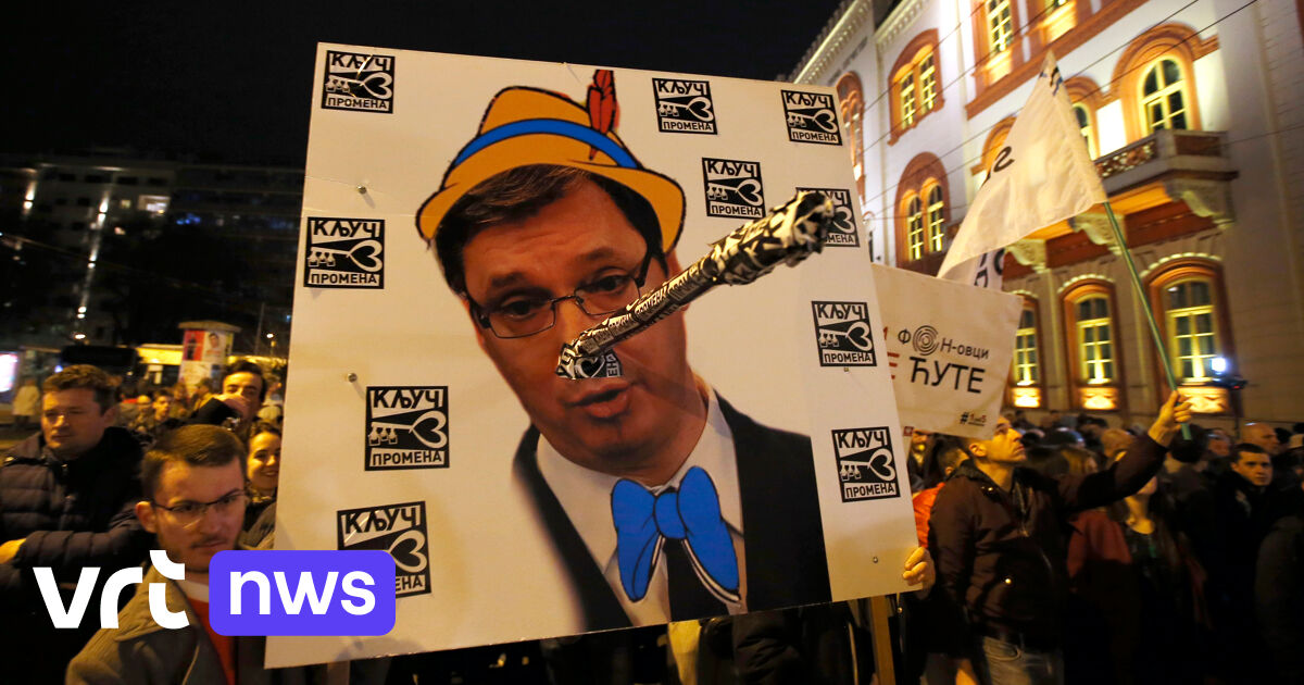 Duizenden Serviërs demonstreren nogmaals tegen "Pinocchio" Vucic | VRT ...