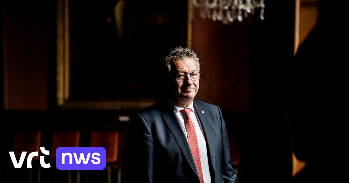 Politie patrouilleert extra voor huis van burgemeester Dirk De fauw na ...