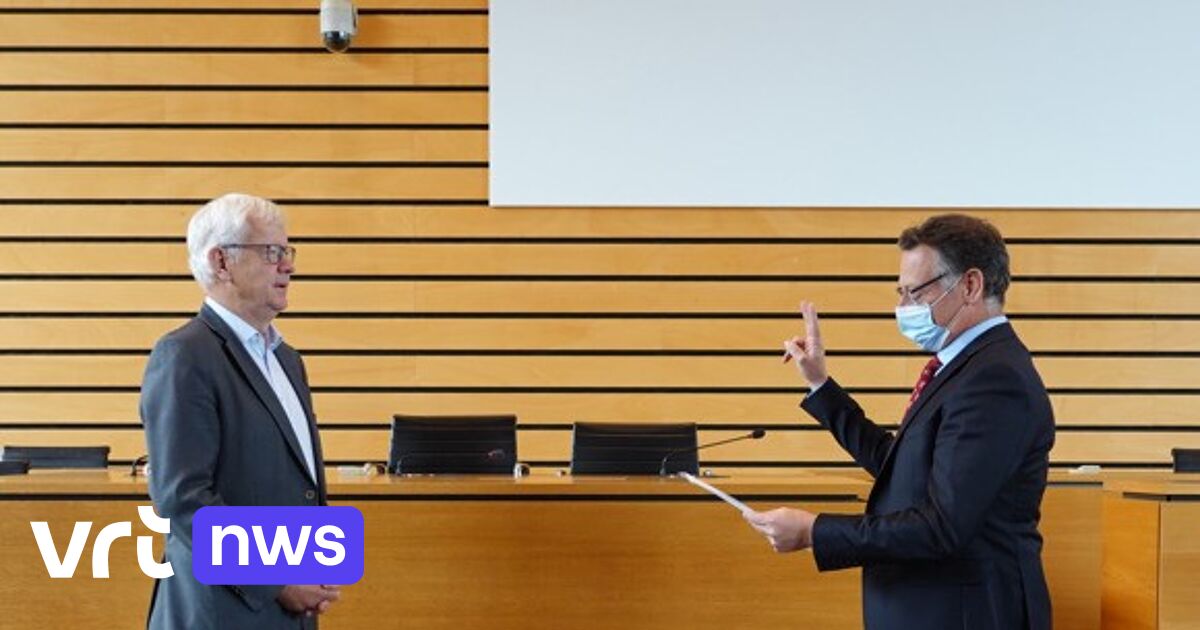 Marc Charlier legt eed af als nieuwe burgemeester Tervuren | VRT NWS ...