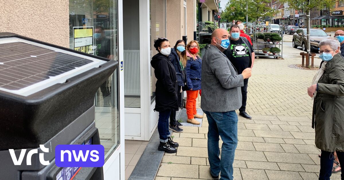 Oppositiepartij PVDA biedt 'eerste hulp bij parkeren' in Genk, uit ...