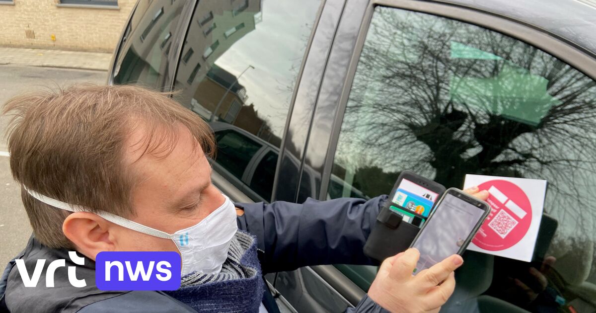 Menen start campagne met opvallende roze stickers op auto's van ...