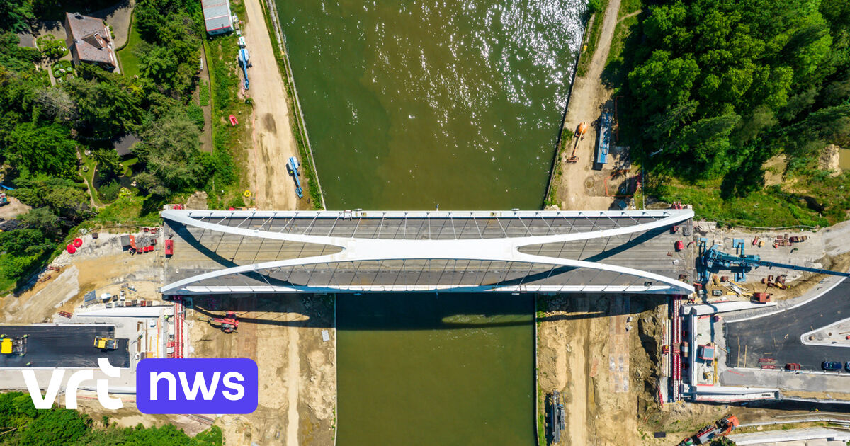 Nieuwe brug over Albertkanaal schuift naar definitieve plek in Massenhoven: over 3 weken open ...