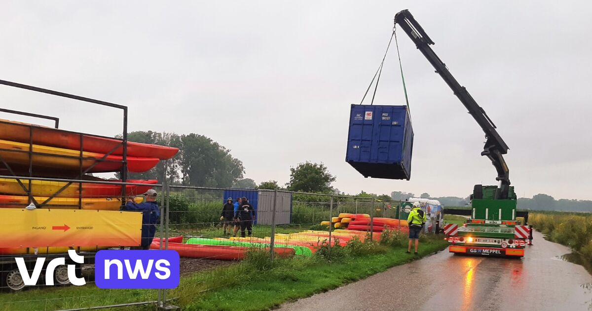 Kajak Maasland laadt kajaks weer in: "Kans was groot dat Maas alles zou ...