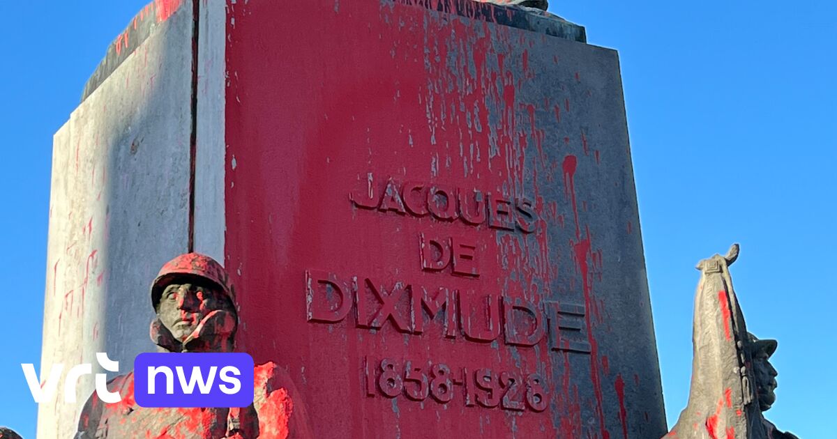 Standbeeld van omstreden generaal Jacques de Dixmude besmeurd met rode ...