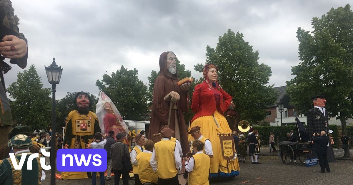 Puurs viert 730 jarig bestaan met grootse optocht mét gratis bloemkolen ...
