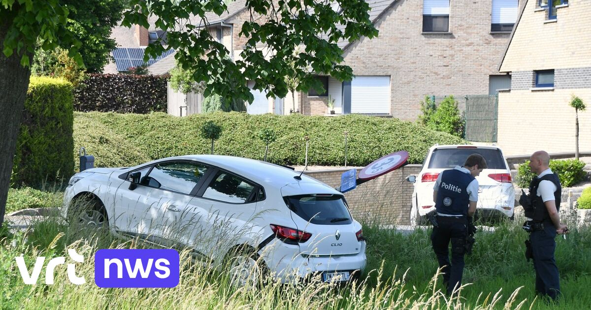 In Menen heeft de politie twee drugkoeriers kunnen vatten na een ...