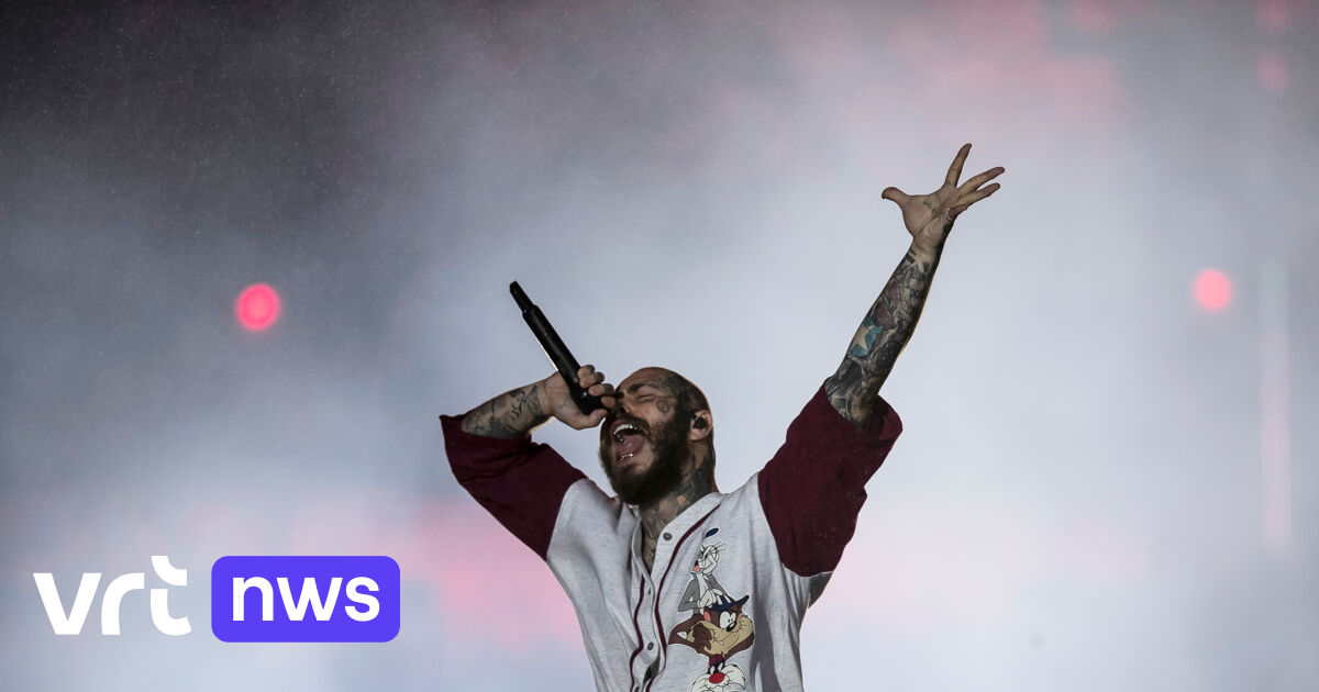 Rapper Post Malone maakt pijnlijke val door gat in podium tijdens show ...