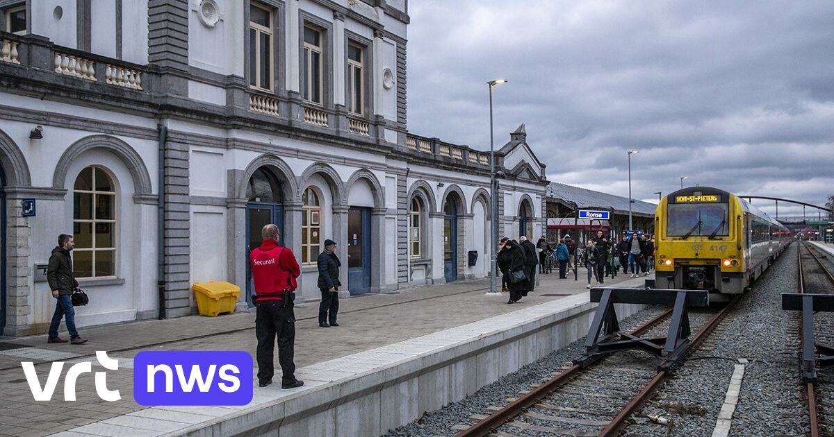 Station van Ronse krijgt nieuwe "verwarmde en comfortabele" wachtzaal ...