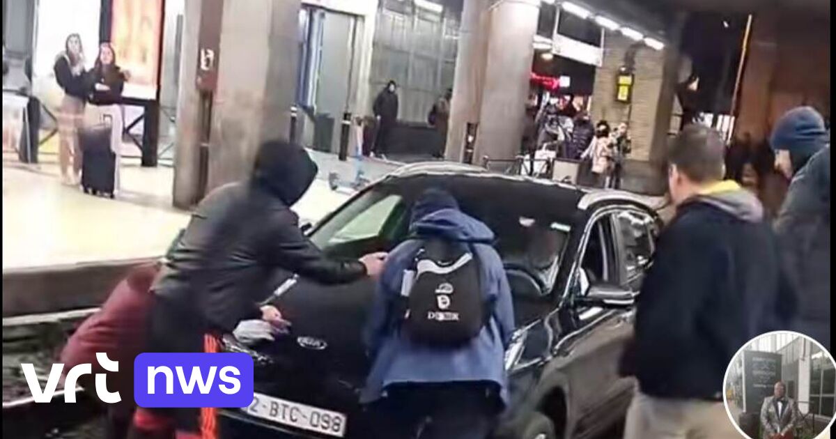 Brüssel: Und wieder schaffte es ein Auto in den Tramtunnel am Bahnhof Süd/Midi | VRT NWS ...