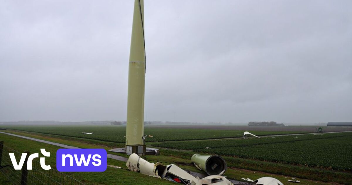 Windmolen knakt in tweeën in Nederland, waarschijnlijk door harde wind ...